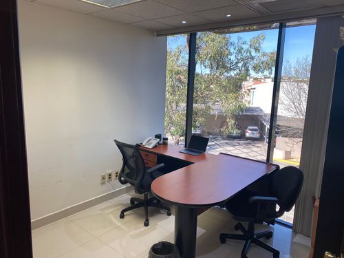 Oficina en Renta en zona Andares