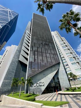 Oficina en Renta en Torre cube 2